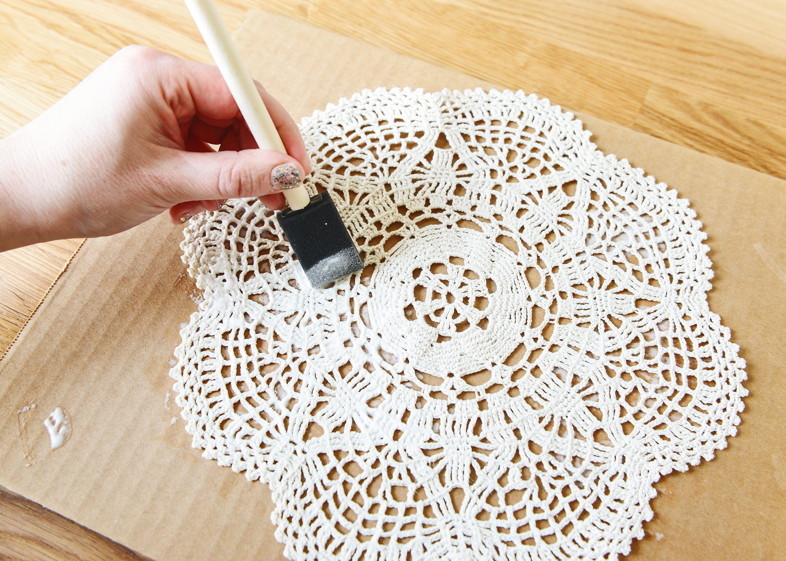 How to Frame Fabric With the Help of a Stiffener - Yellow Brick Home